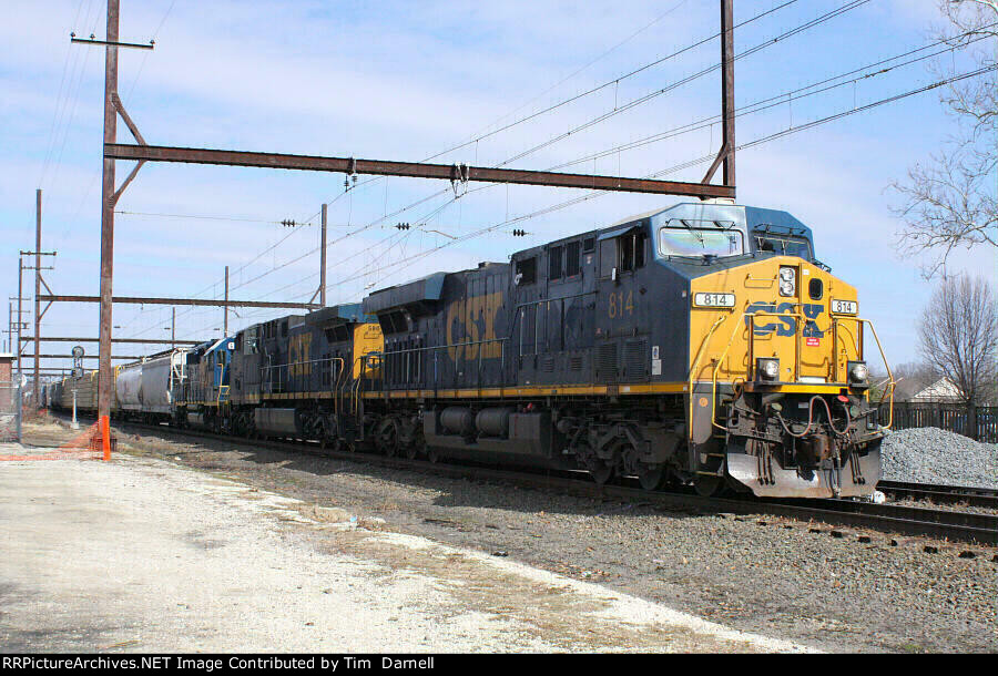 CSX 814 on Q417